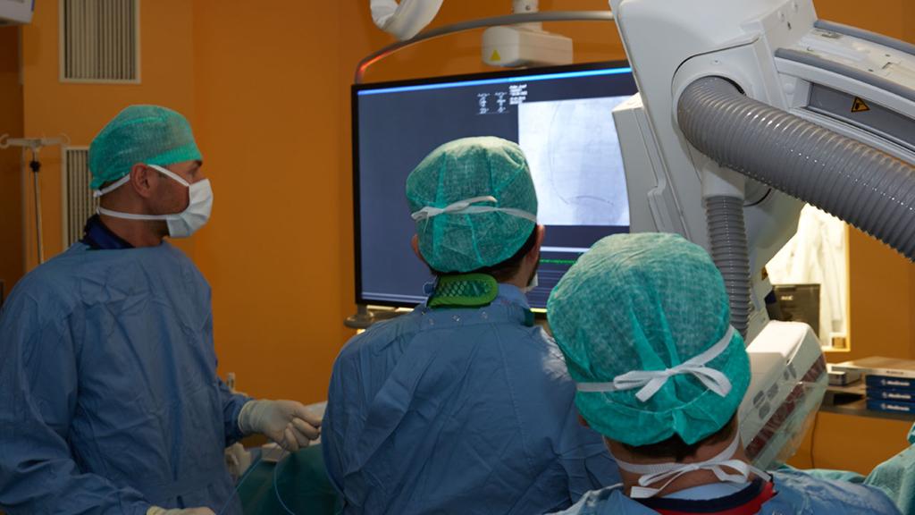 How to optimize cardiac device implantation? - Siemens Healthineers Schweiz