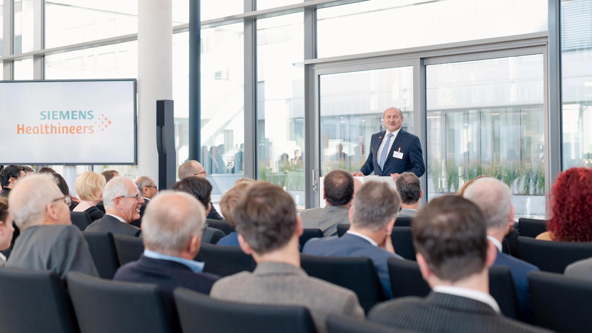 New Siemens Healthineers headquarters in Erlangen - Siemens ...