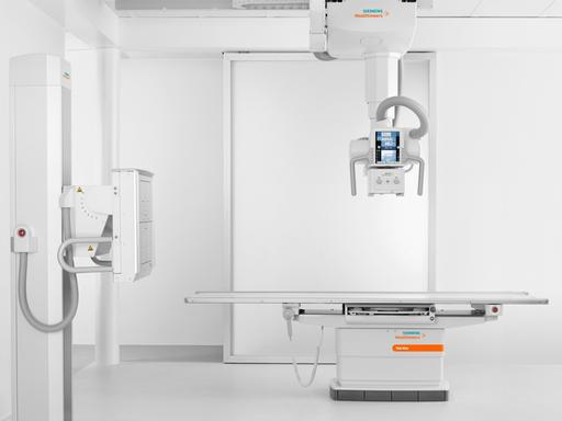 Luminos dRF Max Fluoroscopy Machine