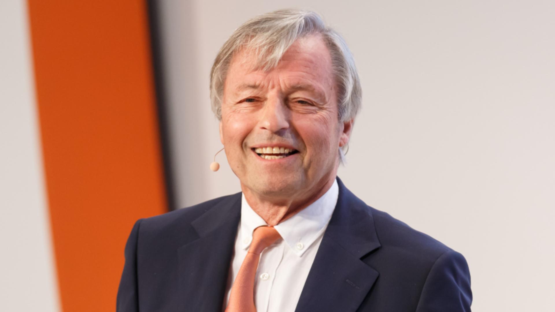 The winning formula for state-of-the-art medicine - Siemens ...