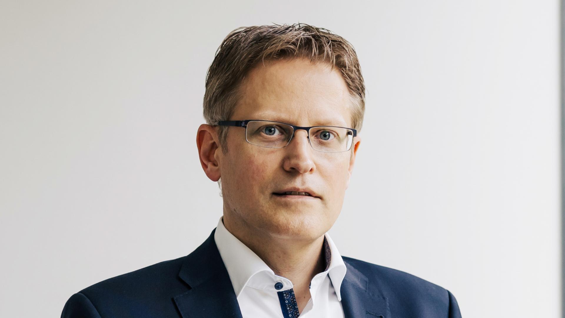 Breast Cancer - Solutions from Screening to Aftercare - Siemens ...