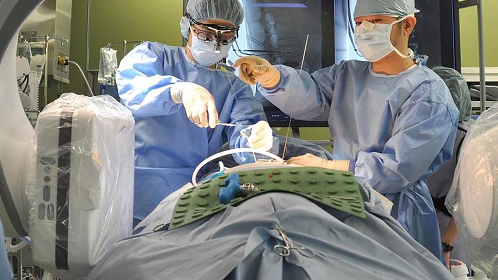 Spine Surgery - Siemens Healthineers