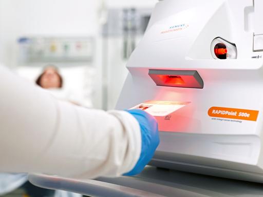 RAPIDPoint® 500e System: Simplicity - Siemens Healthineers