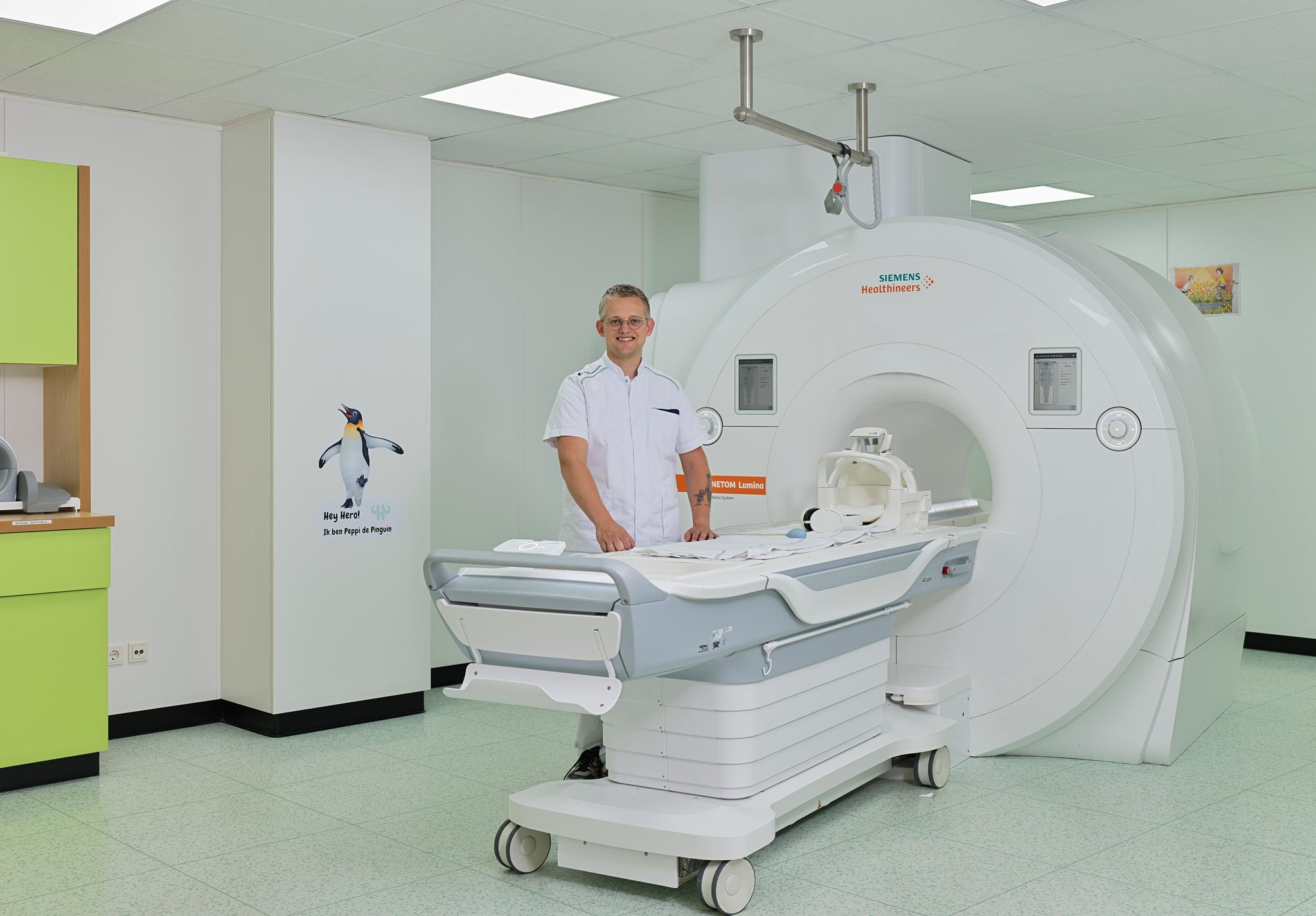 HagaZiekenhuis maakt gebruik van syngo Virtual Cockpit voor MRI ...