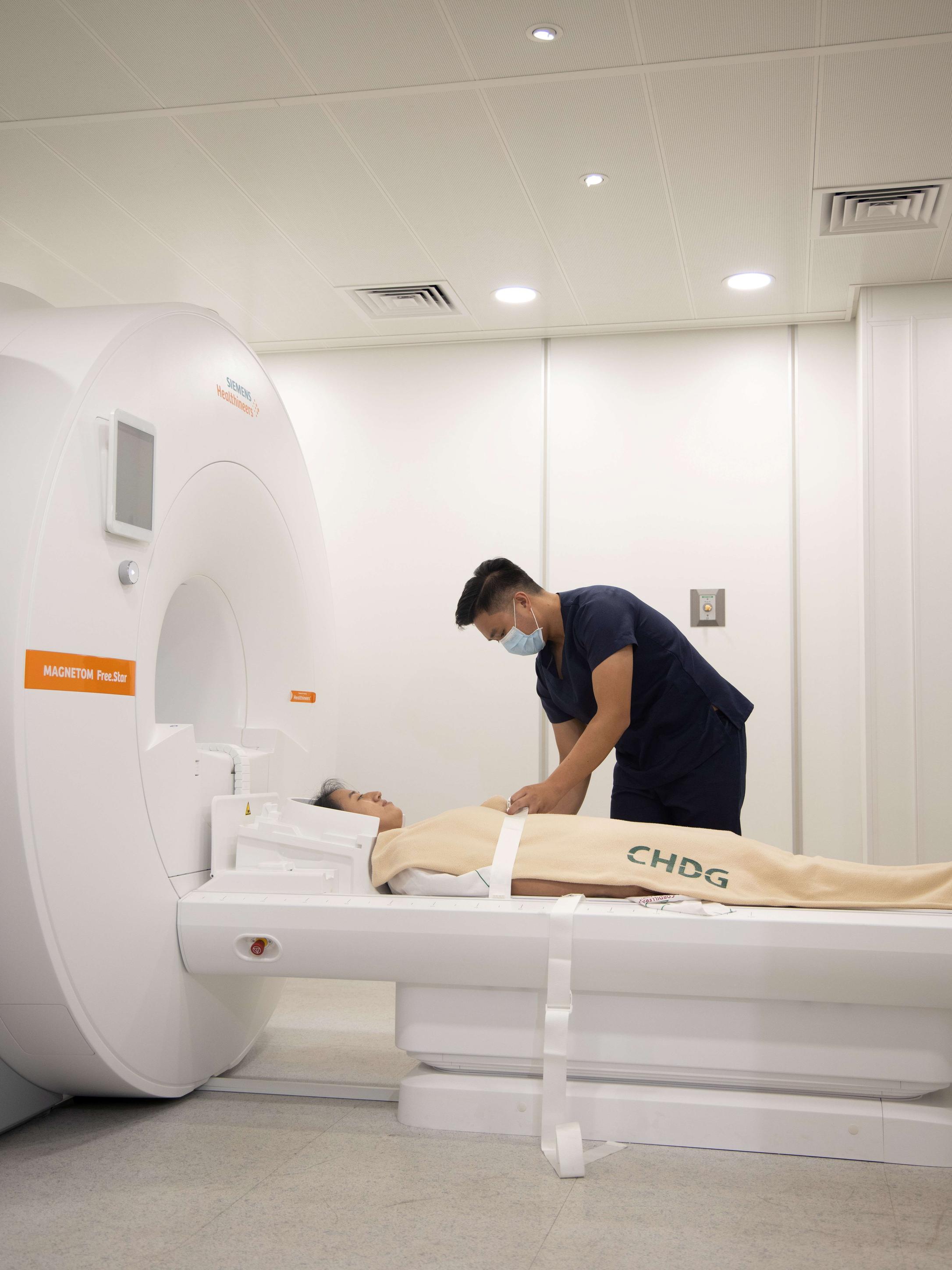 Cordillera Hospital of the Divine Grace introduces the first MRI in La ...